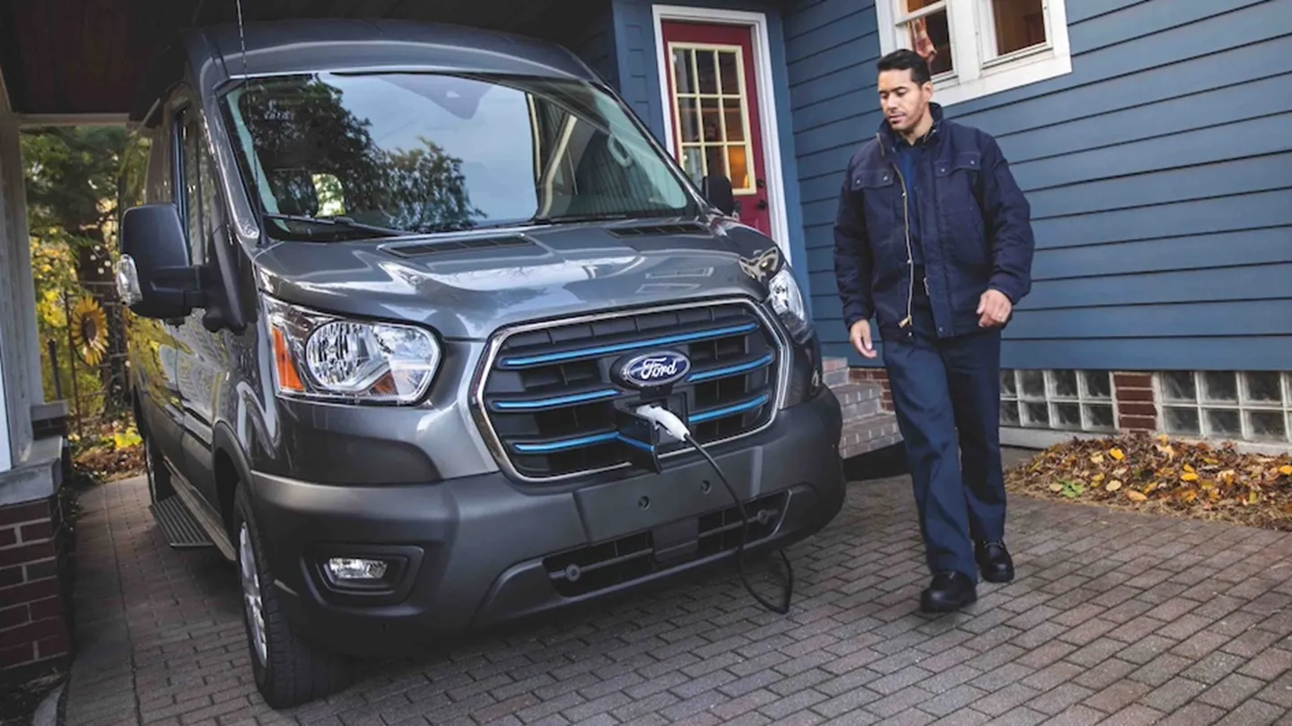 Electric vans: Best practice for driving - What Van?