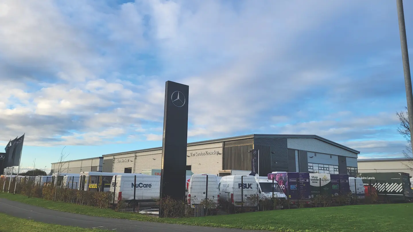 What Van? Awards 2025: Van Dealer of the Year – eStar - What Van?